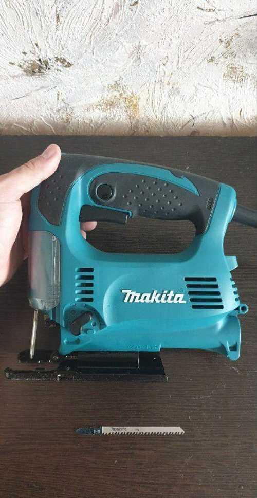 Лобзик Makita 4328