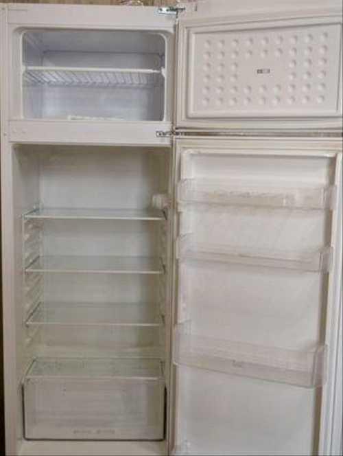 Холодильник Zanussi ZRT 24100 WA