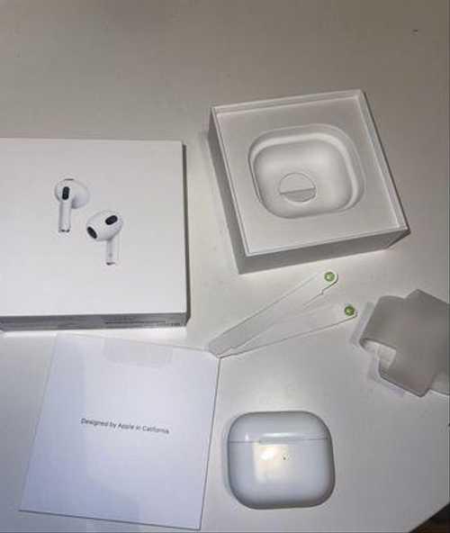 Полностью новые наушники Apple AirPods 3