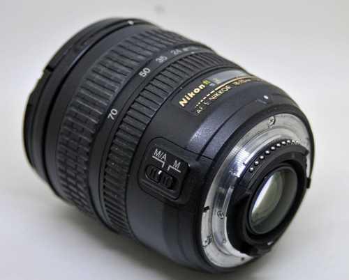 Nikon AF-S Nikkor 18-70mm 1:3.5-4D ED
