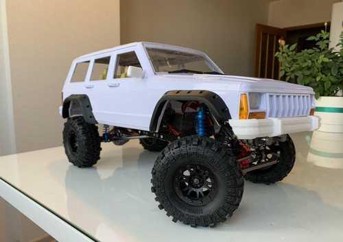 Axial. Jeep cherokee RC 1:10