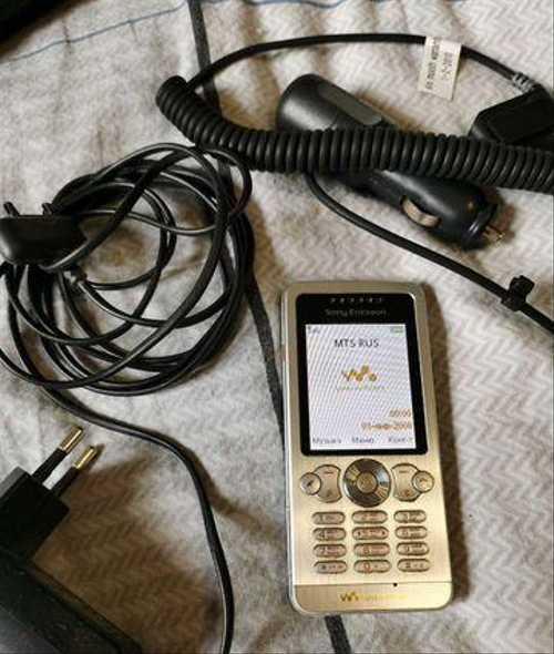 Sony Ericsson W302