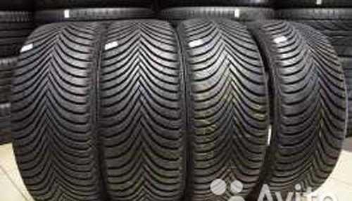 Accelera 215/50 R17