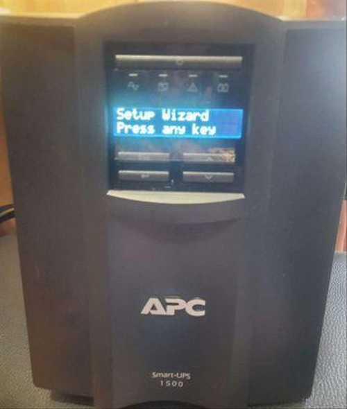 Ибп APC Smart-UPS 1500VA SMT1500iс