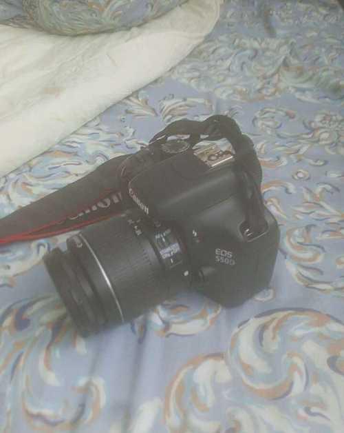 Фотоопарат Canon 550D EOS
