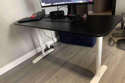 Письменный стол IKEA bekant бекант