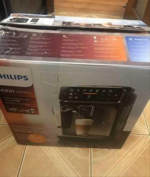 Кофемашина Philips EP4341 Lattego