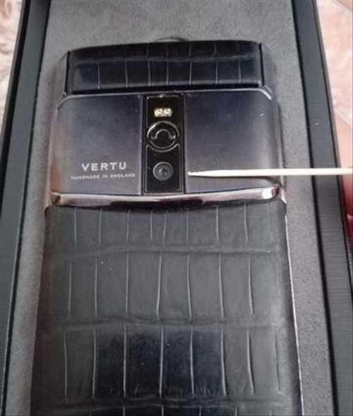 Телефон Vertu Signature Touch New 2016