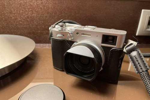 Компактный фотоаппарат Fujifilm X100V