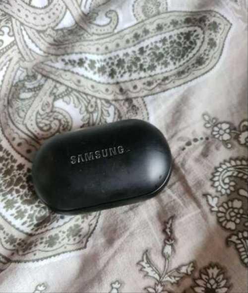 Беспроводные наушники samsung gear IconX