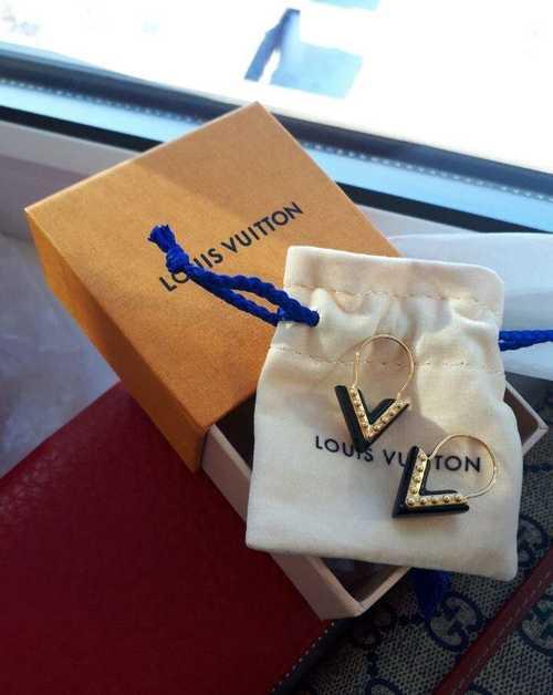 Серьги Louis Vuitton LV