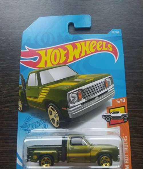 Hot wheels dodge li'l th