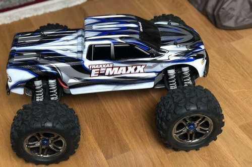 Машина на радиоуправлении Traxxas E-Maxx
