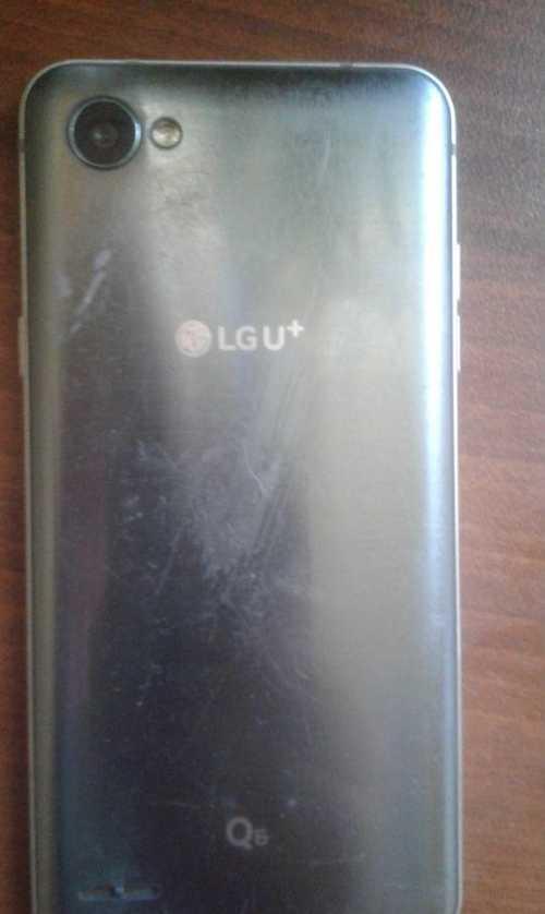 Смартфон LG Q6a