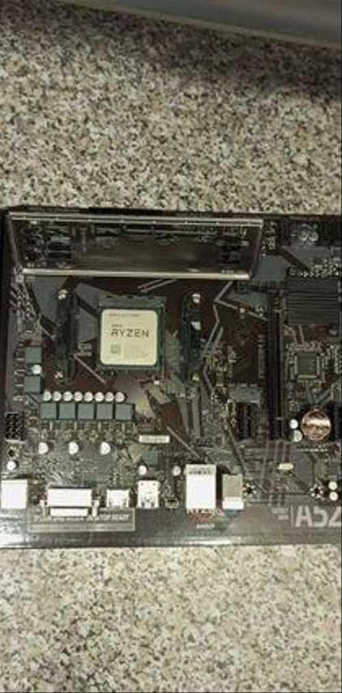Материнская плата am4 с процессором Ryzen 7 3700X