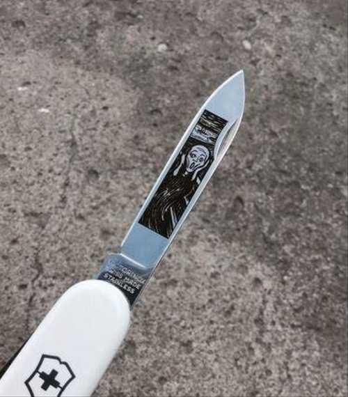 Швейцарский нож Victorinox Spartan Edvard Munch Кр | Festima.Ru .