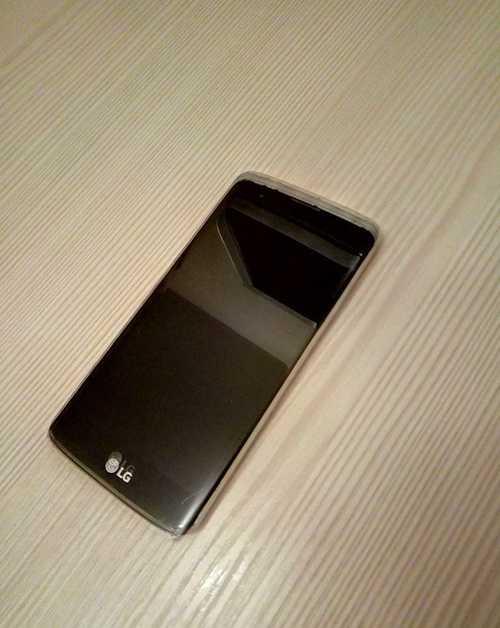 Телефон LG K350E