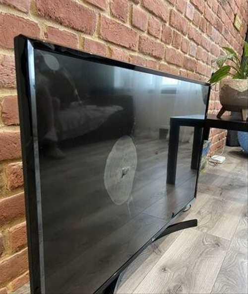 Телевизор на запчасти LED телевизор 43" LG