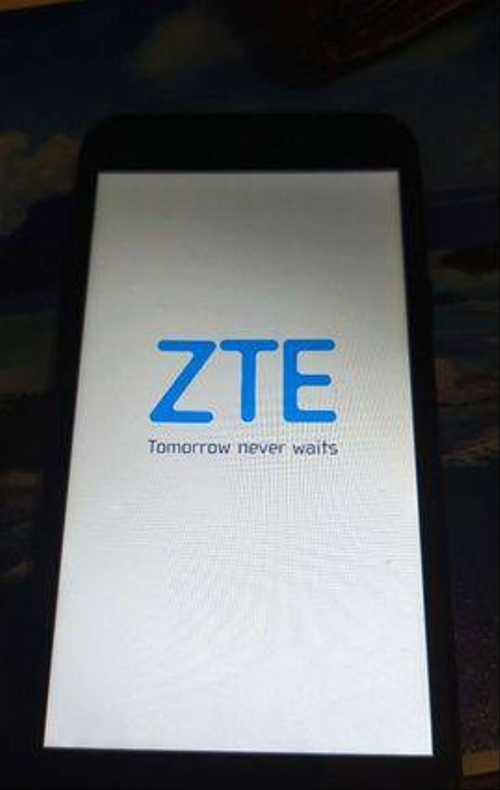 Телефон ZTE бу