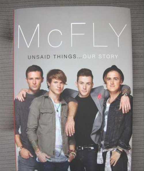 Новая коллекционная книга на английском про McFly
