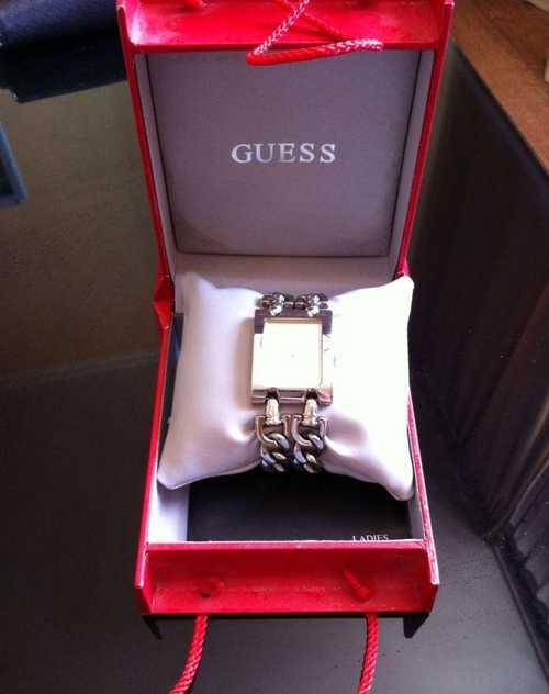 Часы guess