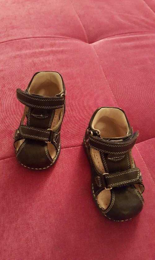 Сандали детские