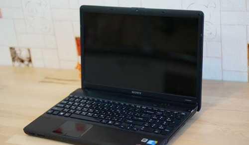 Ноутбук Sony vaio 15.5" HD i3 RAM 4 320