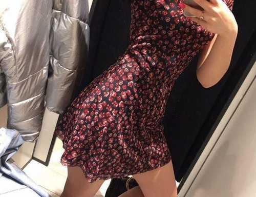 Платье stradivarius