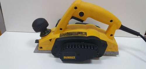 Рубанок электрический Dewalt Dw680-Qs