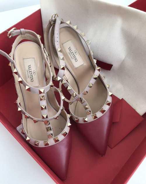 Туфли Valentino Garavani Rockstud