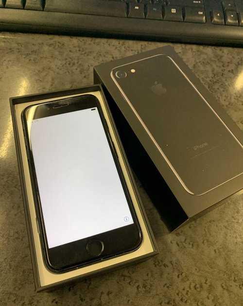 Телефон iPhone 7/256