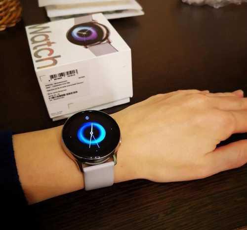 Смарт-часы Samsung Galaxy Watch Active SM-R500