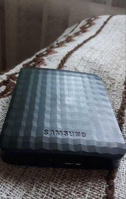Переносной жёсткий диск Samsung 1Tb