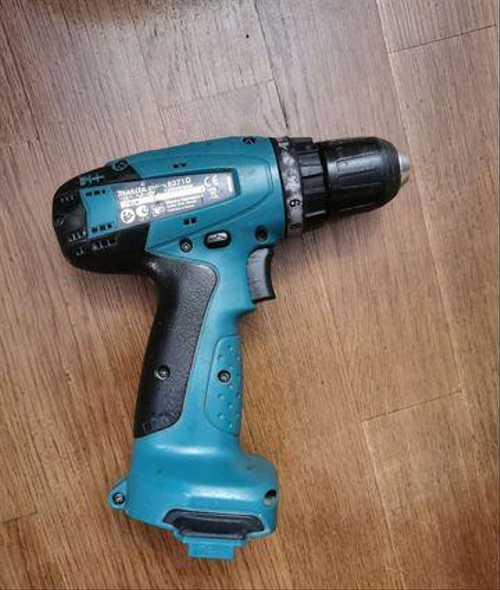 Аккумуляторный безударный шуруповерт Makita 6271d