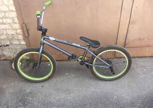 Велосипед BMX комплит Stark Madness