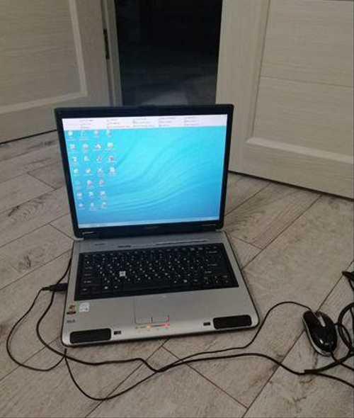 Ноутбук Toshiba satellite