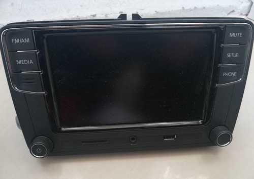 Штатная магнитола RCD 330 Plus 6RD035187A
