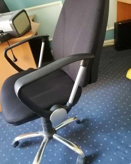 Компьютерное кресло на запчасти