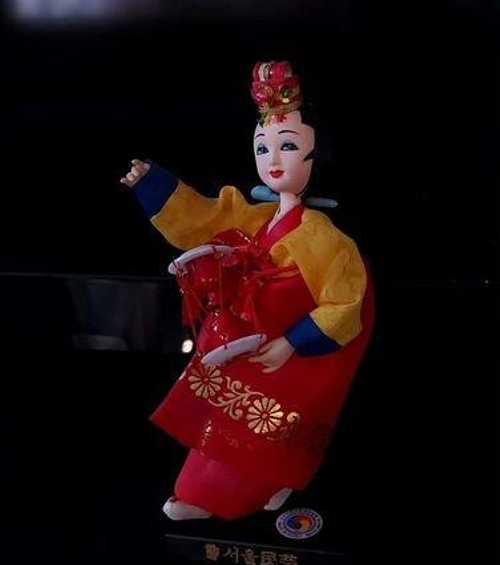 Кукла сувенирная коллекционная Кореянка