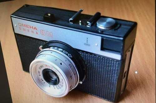 Пленочный фотоаппарат Смена 8м с чехлом