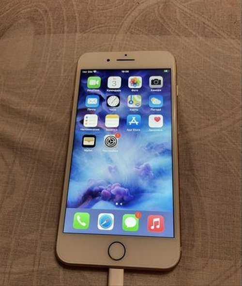 iPhone 8 Plus 64gb Gold