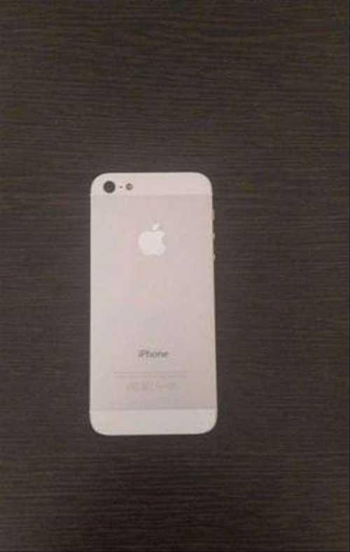 Телефон iPhone 5