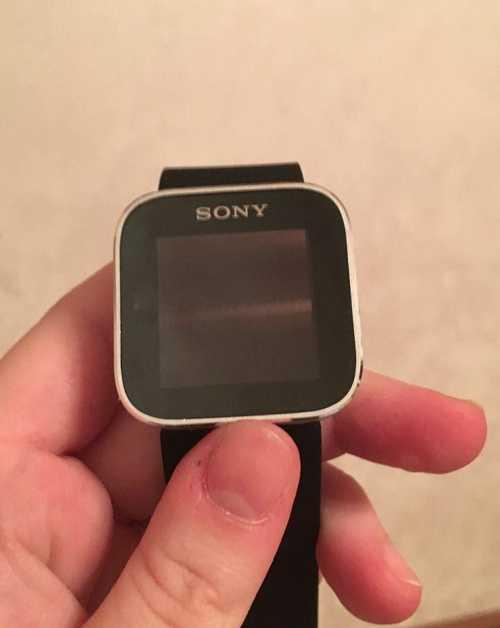 Sony Ericsson SmartWatch часы