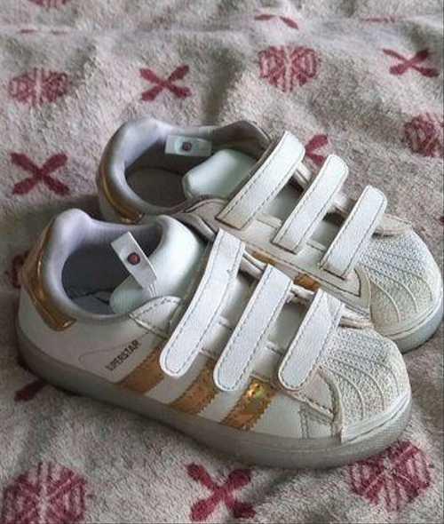 Кроссовки adidas