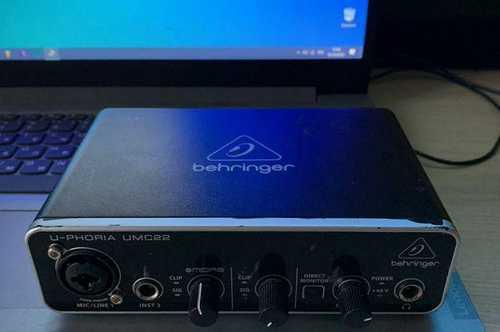 Аудиокарта Behringer U-Phoria UMC22