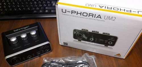 Behringer U-Phoria UM22
