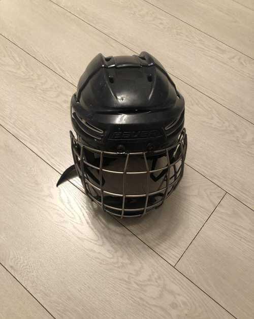 Хоккейный шлем