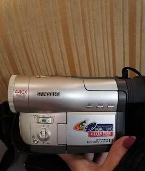 Видеокамера Samsung VP-L500 кассетная