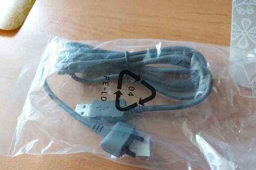 Адаптер, наушники и USB кабель Sony Ericsson