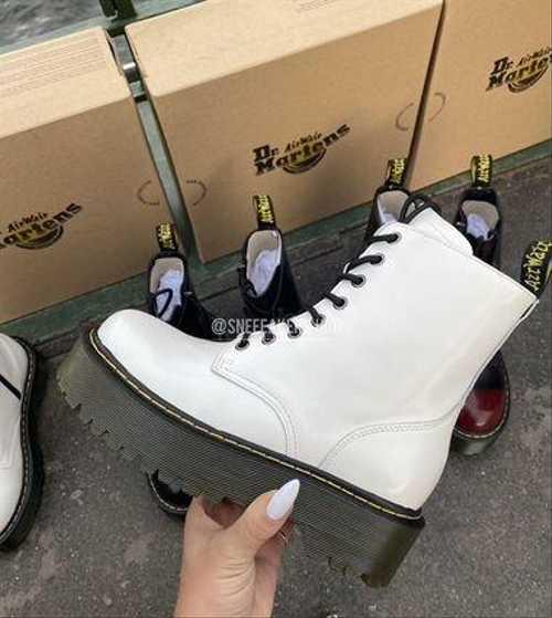 Dr. Martens Jadon